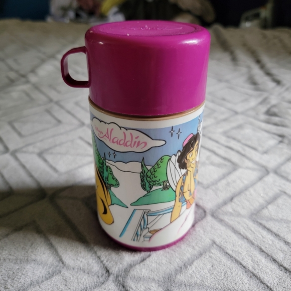 aladdin | Kitchen | Vintage Aladdin Jasmine Disney Thermos W Stopper ...